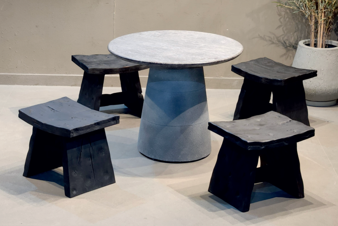 The Burnt Stool – Bareeki