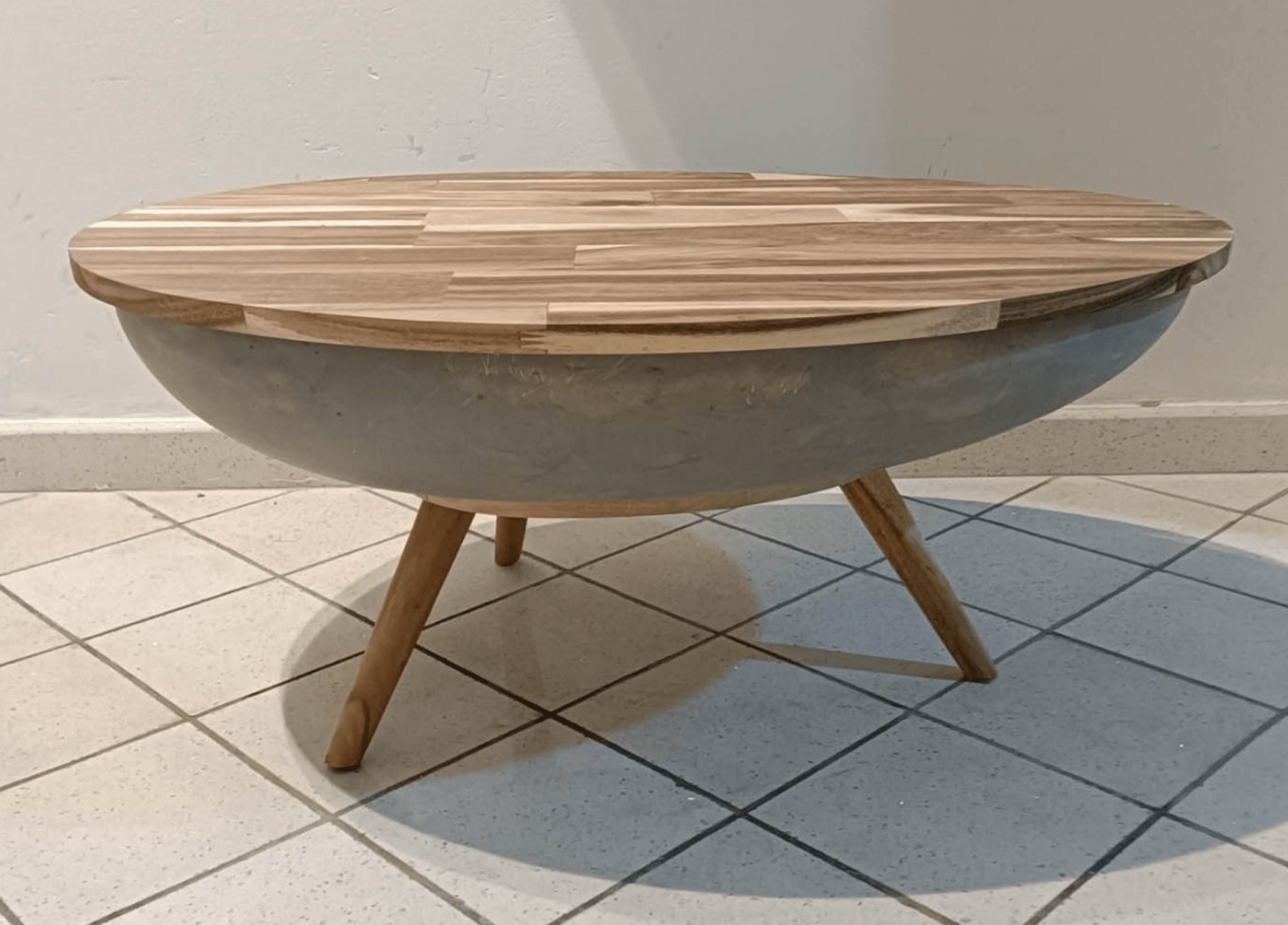 Exquisite Hardwood Composite Mastery Table – Bareeki